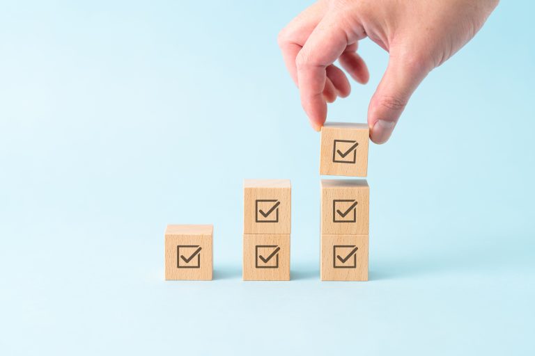 12 Hacks for Accelerating SaaS Growth Using Email - Emercury